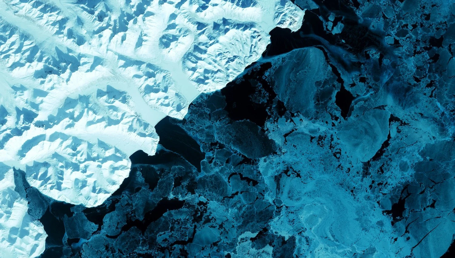The Power of Images in Raising Awareness for a Fragile Earth